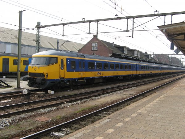 Nederland mag spoor onderhands blijven gunnen aan NS - Treinenweb
