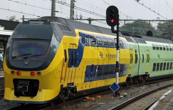 Social Deal: Dagretour met sapje en broodje 19 euro - Treinenweb