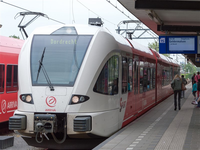 Qbuzz gaat kwartiersdienst uitbreiden op MerwedeLingeLijn - Treinenweb