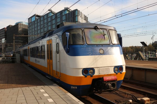 NS zet onderdelen van SGM Sprinter te koop voor ondernemers - Treinenweb